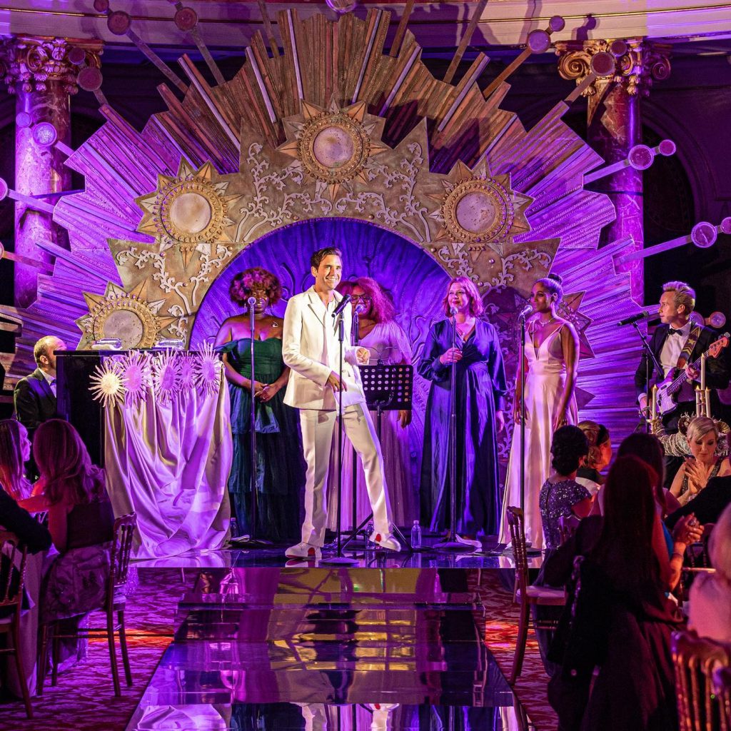 MikaWebsite[.Com!] - Le 1er site sur Mika en France